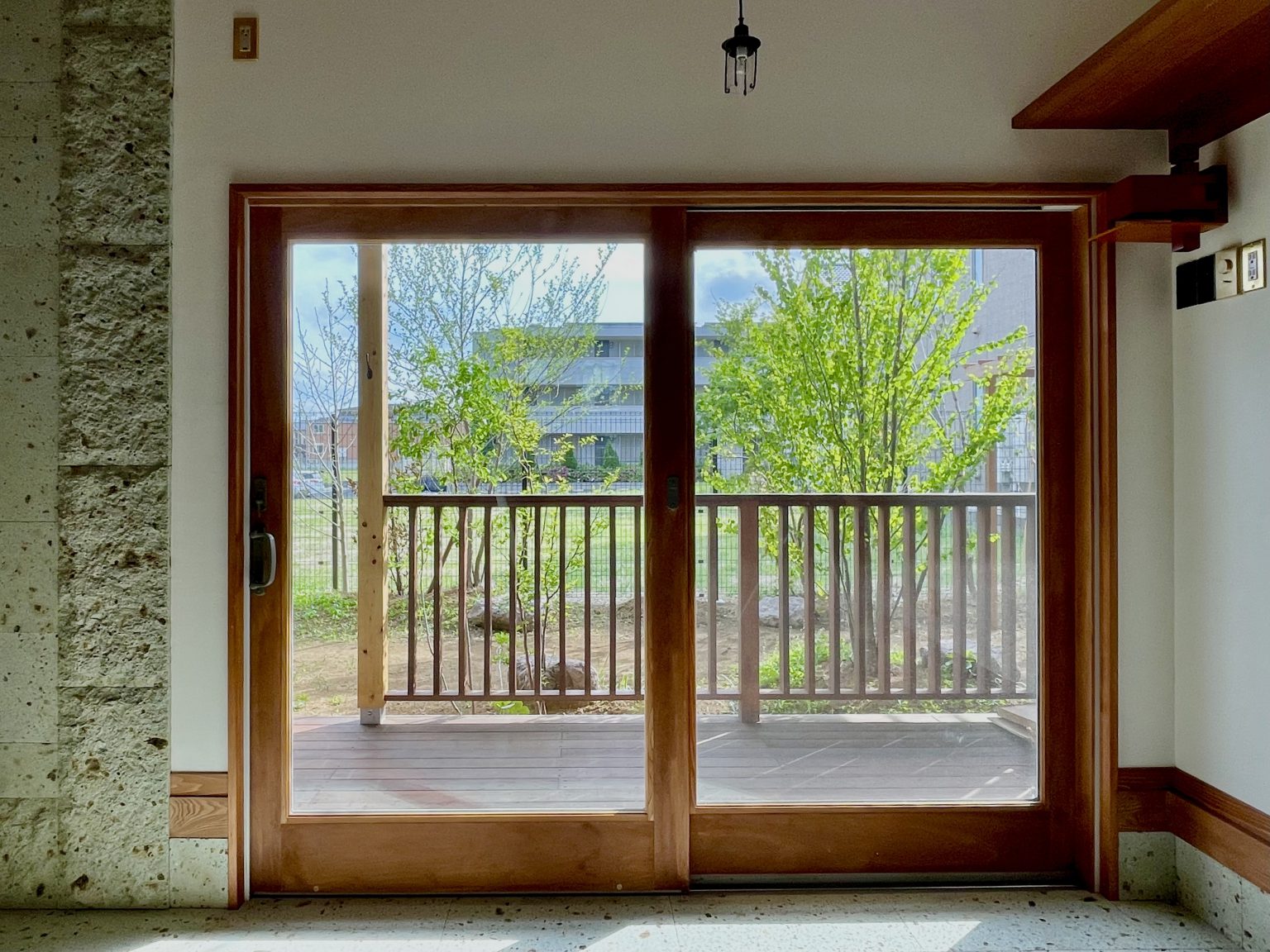 アンダーセン木製サッシ：グライディングパティオドア | 上野住宅建材株式会社｜UENOJYUKEN